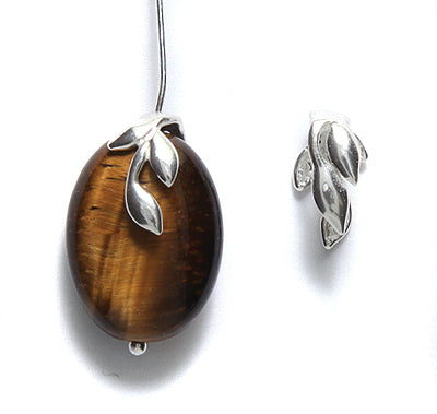 AM608: Amoracast SS Cail Ivy 7x11 6 I.D. – Shipwreck Beads