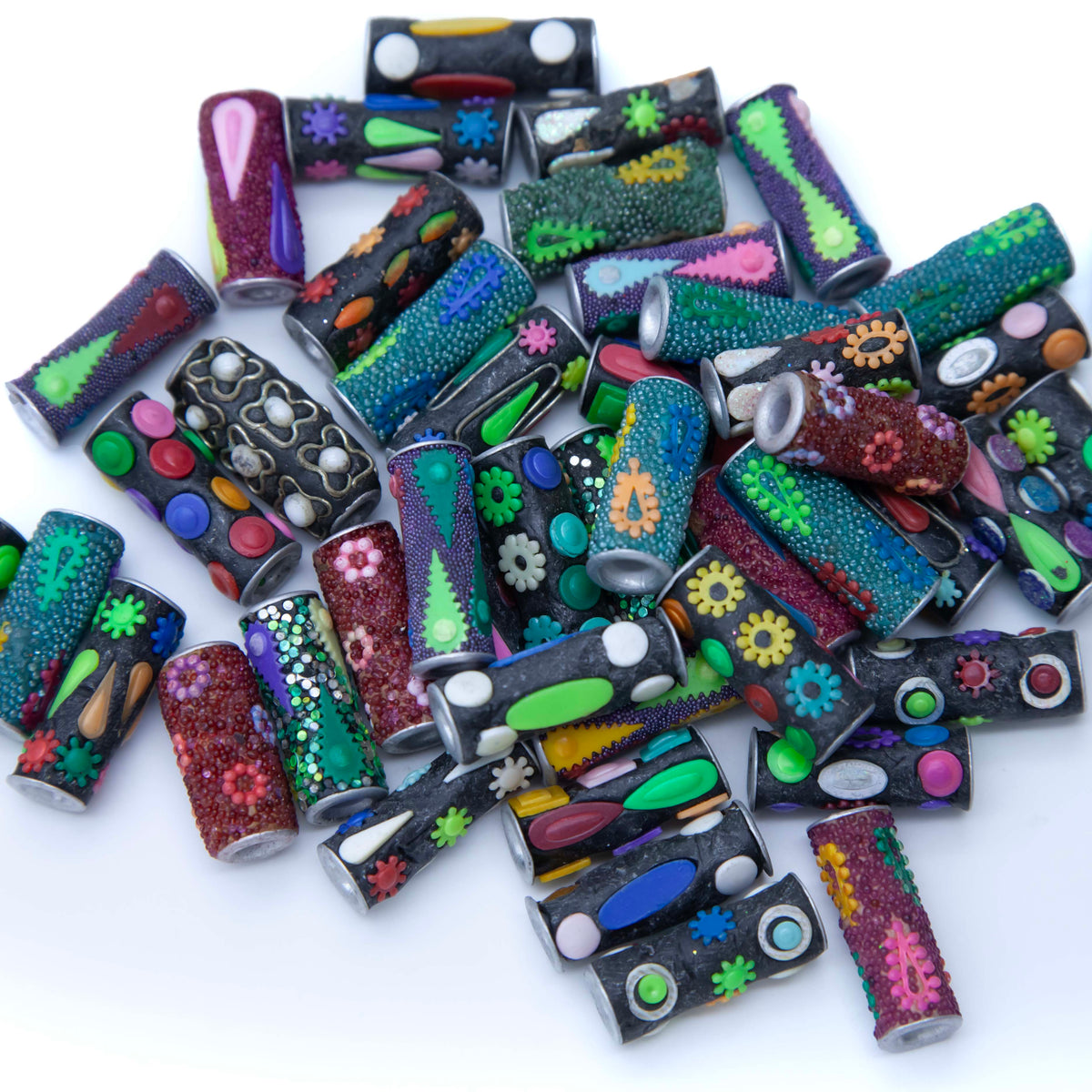 VE525-LQ2: India All Mixed Up Lacquered Metal Tubes 27mm – Shipwreck Beads